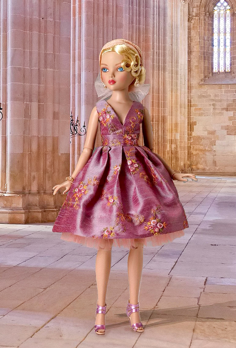 Ellowyne Wilde est de retour - MISS VINYL BLOG - Poupées de collection